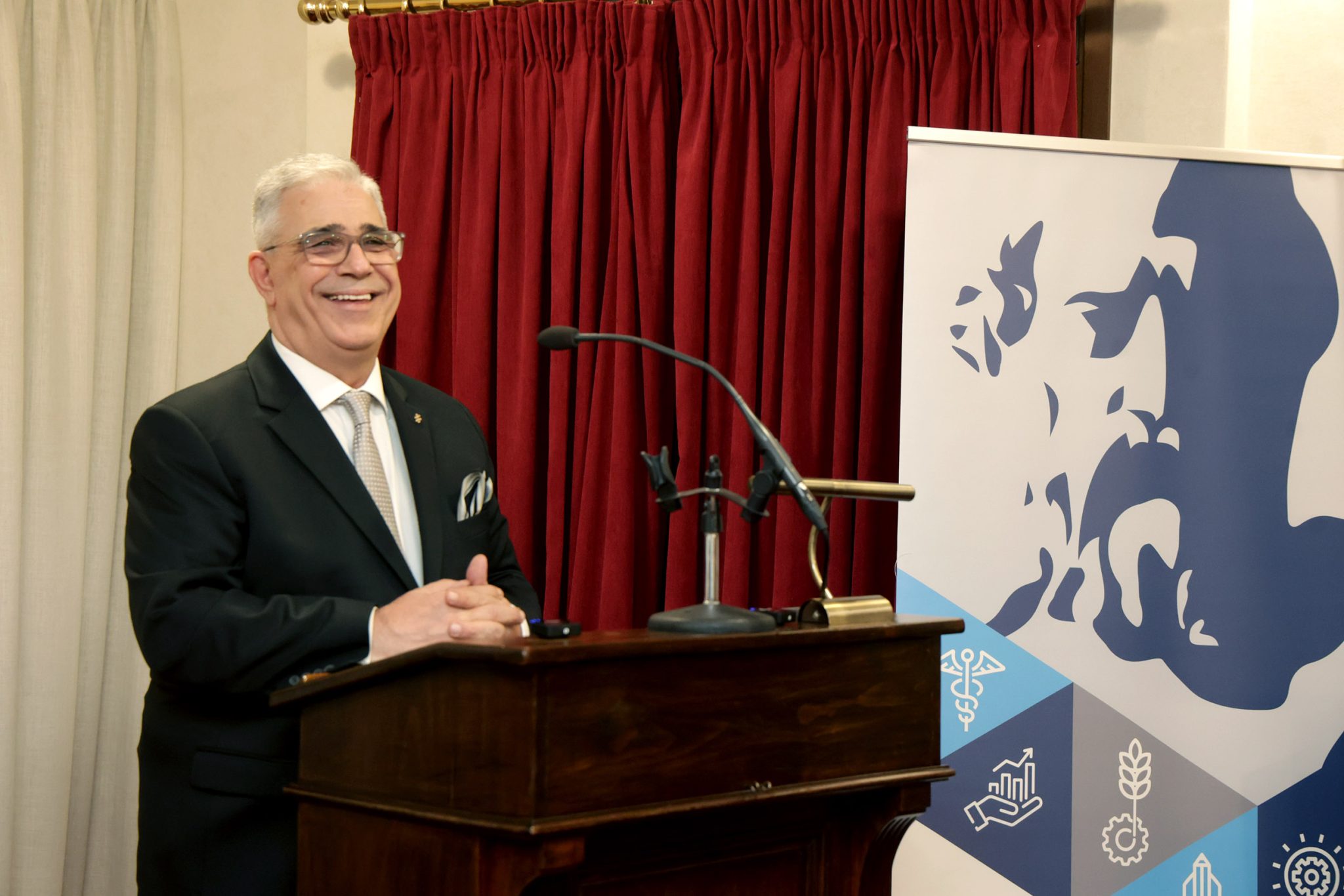 ΑΠΟΝΟΜΗ ΑΡΓΥΡΟΥ ΜΕΤΑΛΛΙΟΥ ΣΤΗ ΝΙΤΖΙΑ ΕΜΠΕΙΡΙΚΟΥ-ΛΟΓΟΘΕΤΗ – Σύλλογος των ...