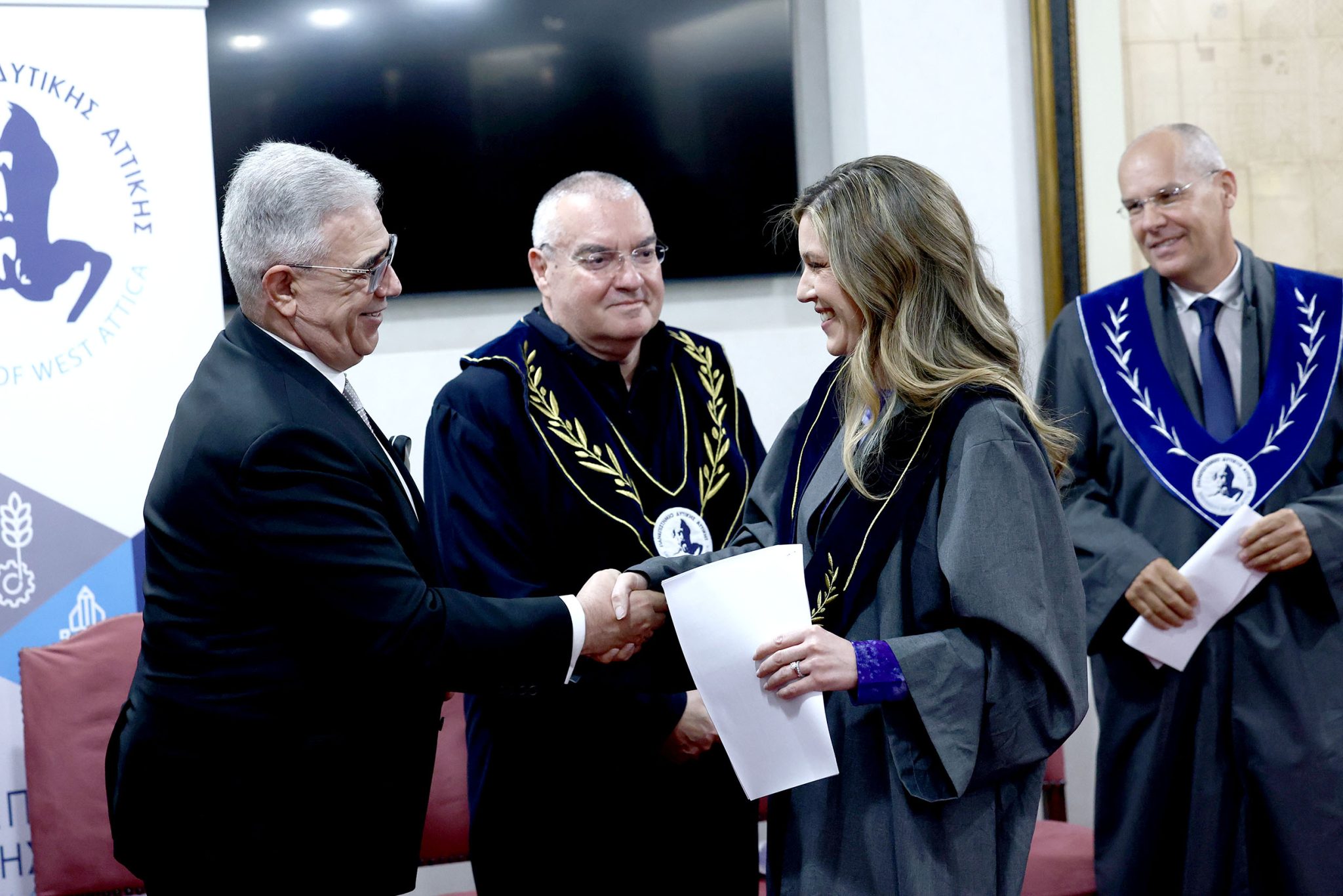 ΑΠΟΝΟΜΗ ΑΡΓΥΡΟΥ ΜΕΤΑΛΛΙΟΥ ΣΤΗ ΝΙΤΖΙΑ ΕΜΠΕΙΡΙΚΟΥ-ΛΟΓΟΘΕΤΗ – Σύλλογος των ...